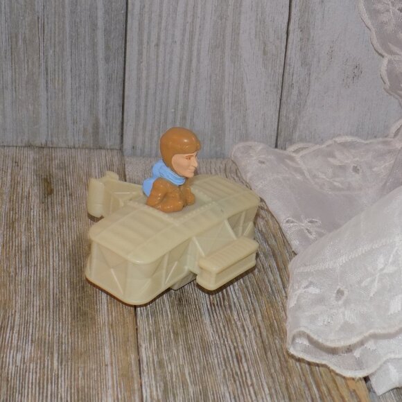 Toys | Mcdonalds Toy 6 Amelia Earhart In Plane Night At The Museum 209 ...